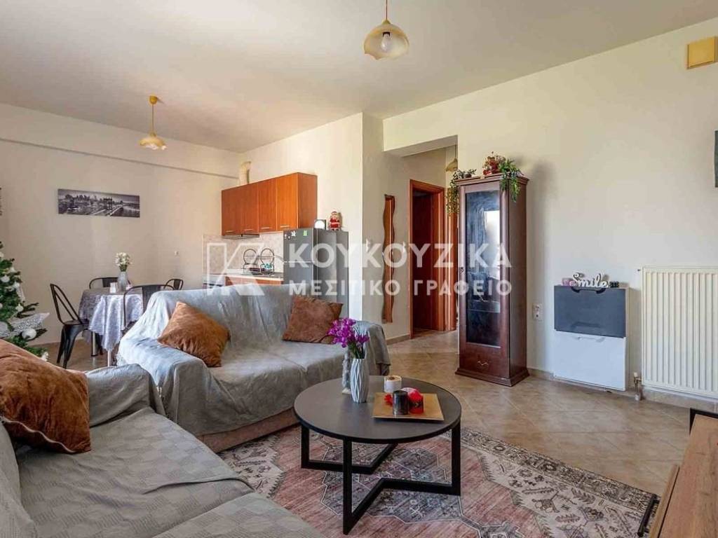 Rent Apartment Alexandroupoli. 3-room flat in κεγε. Second floor ...